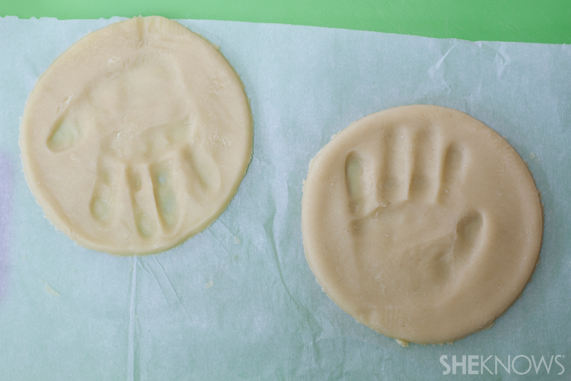 Child's handprint sugar cookie